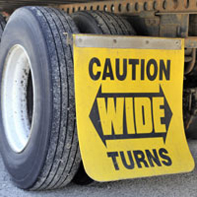 Edwardsville Truck Accident Lawyers | Wide Turn Truck Accidents